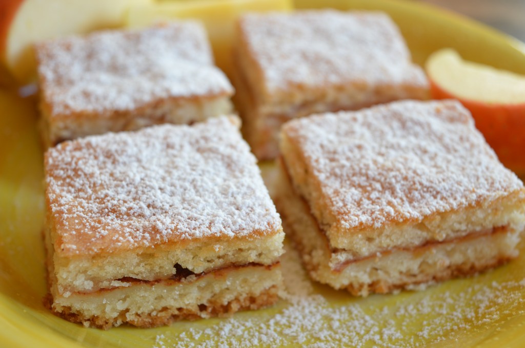 Light Apple Cake – cookslovak