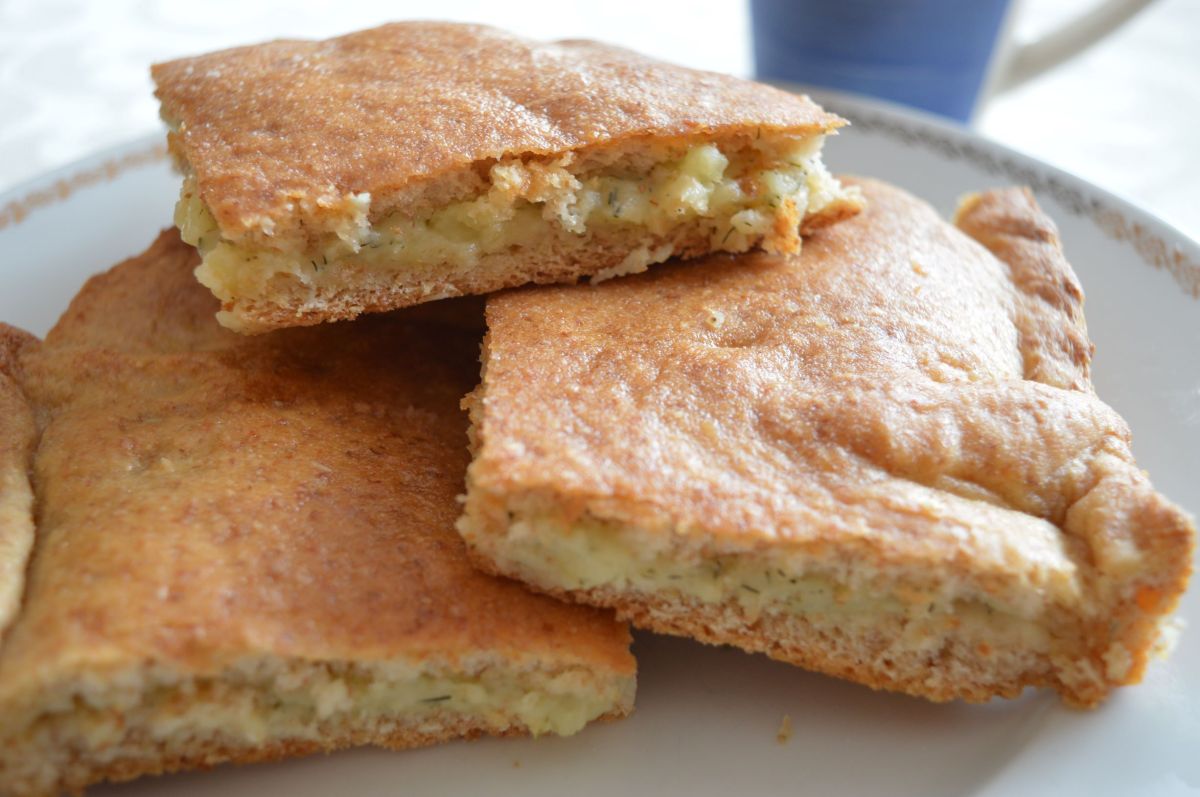 Cheesy Potato Bread Cake | cookslovak