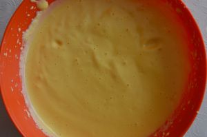 Punch-Soaked Sponge Slices – cookslovak